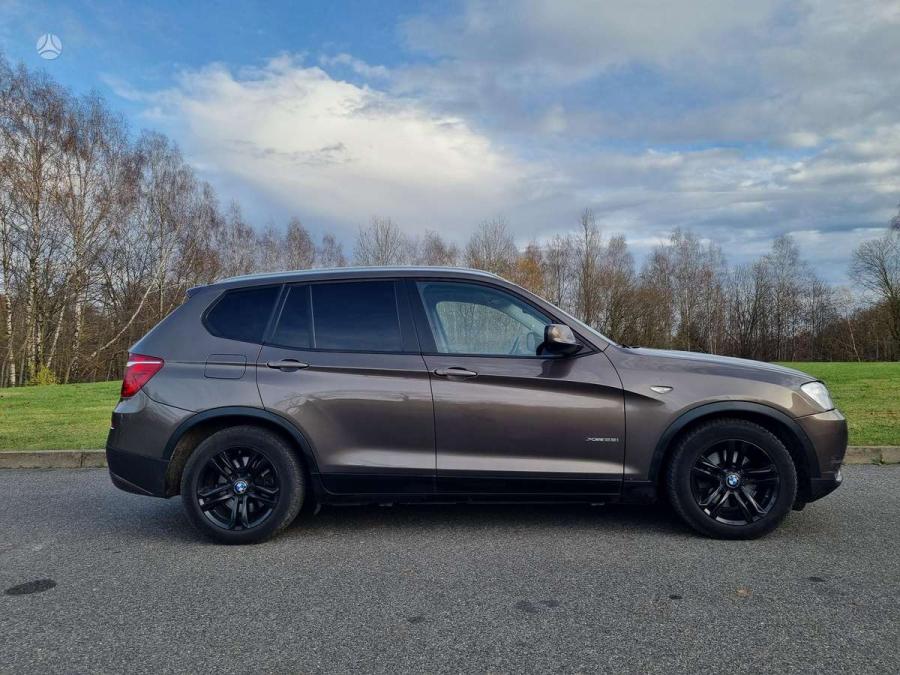 Brown BMW X3 2011 in Vilnius, with an engine capacity of 3.00 L and mileage of 190 thousand km for 9200 €, photo 3 on AUTOMOTO.COM.LV