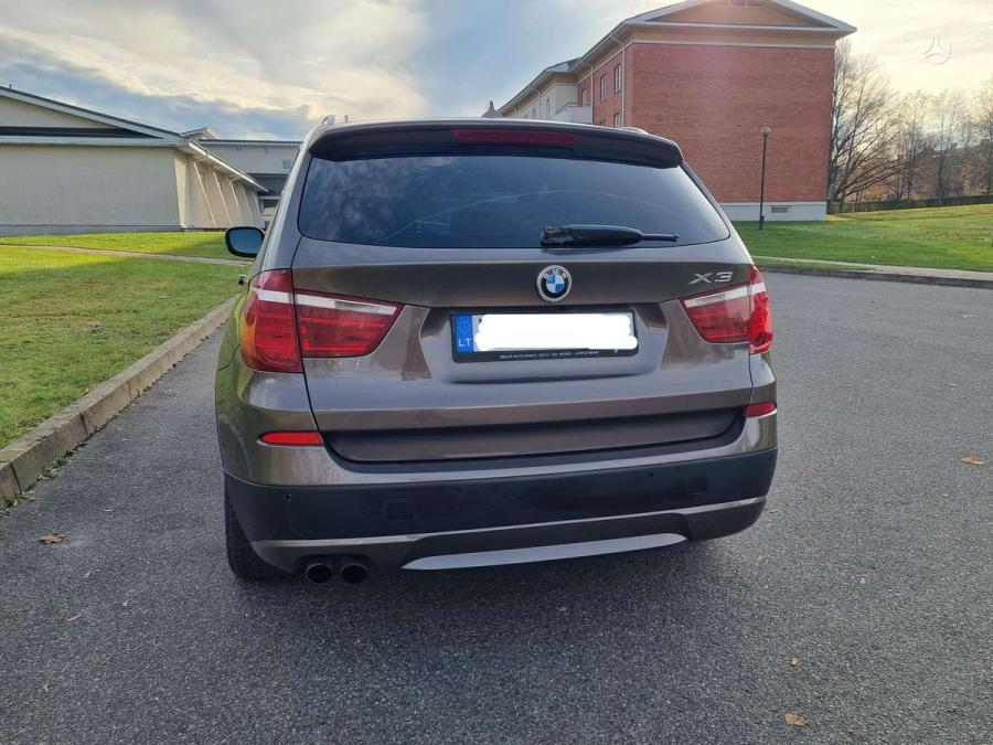 Brown BMW X3 2011 in Vilnius, with an engine capacity of 3.00 L and mileage of 190 thousand km for 9200 €, photo 4 on AUTOMOTO.COM.LV