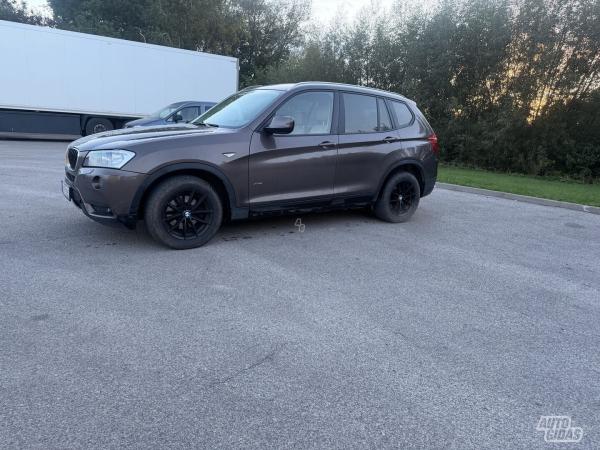 БМВ Х3 2011 в Шяуляй на AUTOMOTO.COM.LV Коричневый БМВ Х3 2011 в Шяуляй, объемом двигателя 2.00 л и пробегом 247 тыс. км за 5300 €, фото 5 на AUTOMOTO.COM.LV