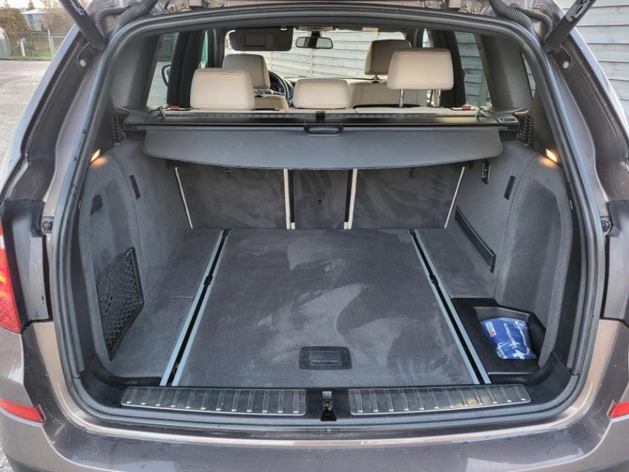 Brown BMW X3 2012 in Riga, with an engine capacity of 3.00 L and mileage of 266 thousand km for 12990 €, photo 41 on AUTOMOTO.COM.LV