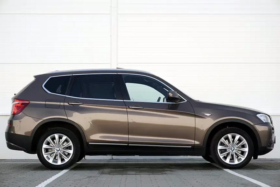 Brown BMW X3 2012 in Riga, with an engine capacity of 3.00 L and mileage of 252 thousand km for 13700 €, photo 12 on AUTOMOTO.COM.LV