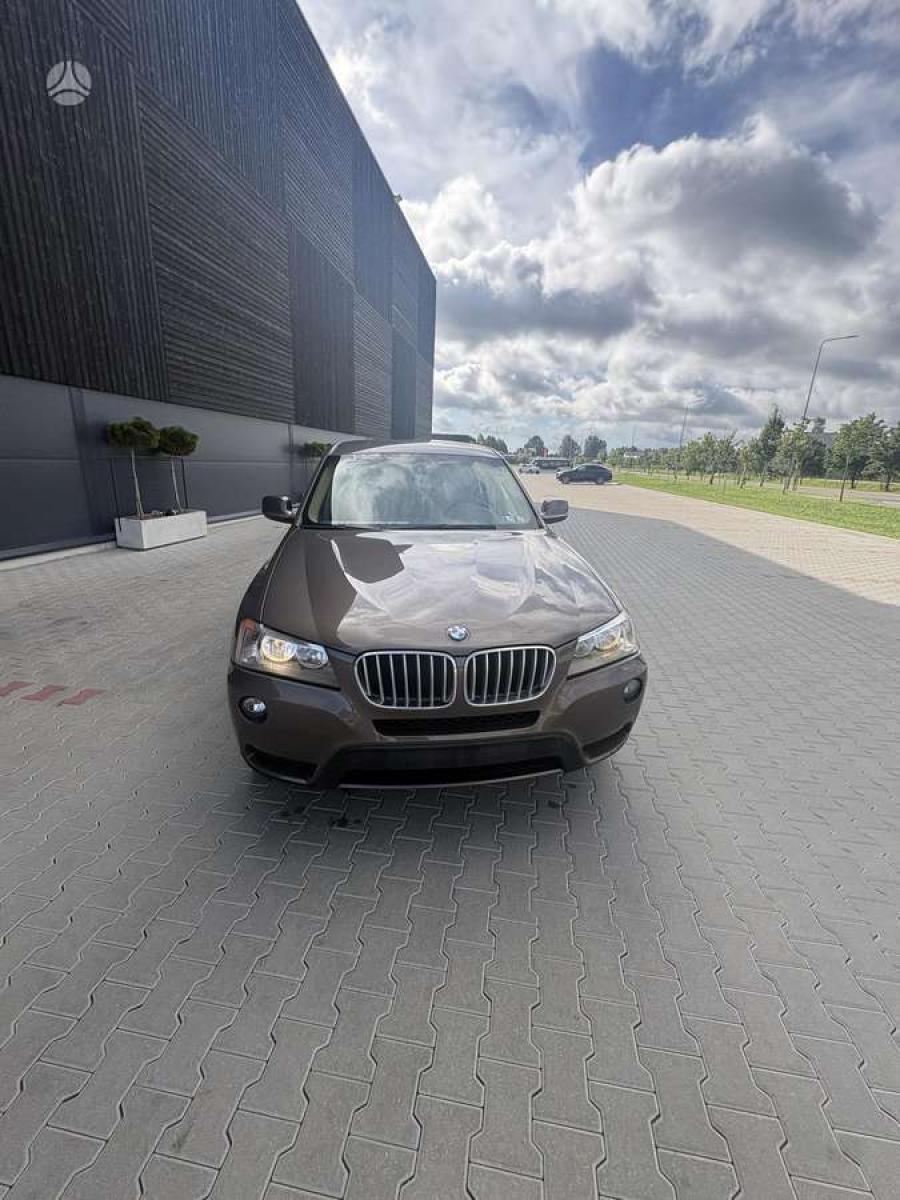 Brown BMW X3 2012 in Siauliai, with an engine capacity of 3.00 L and mileage of 236 thousand km for 6350 €, photo 8 on AUTOMOTO.COM.LV
