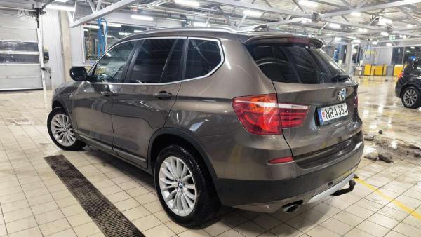 Brown BMW X3 2013 in Vilnius, with an engine capacity of 2.00 L and mileage of 276 thousand km for 9700 €, photo 6 on AUTOMOTO.COM.LV