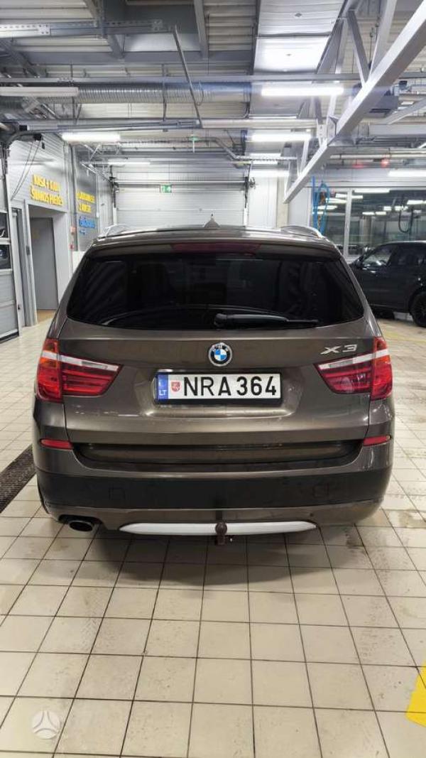 Brown BMW X3 2013 in Vilnius, with an engine capacity of 2.00 L and mileage of 276 thousand km for 9700 €, photo 7 on AUTOMOTO.COM.LV