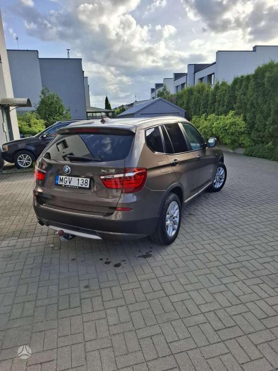 Brown BMW X3 2013 in Kaunas, with an engine capacity of 2.00 L and mileage of 330 thousand km for 9850 €, photo 5 on AUTOMOTO.COM.LV