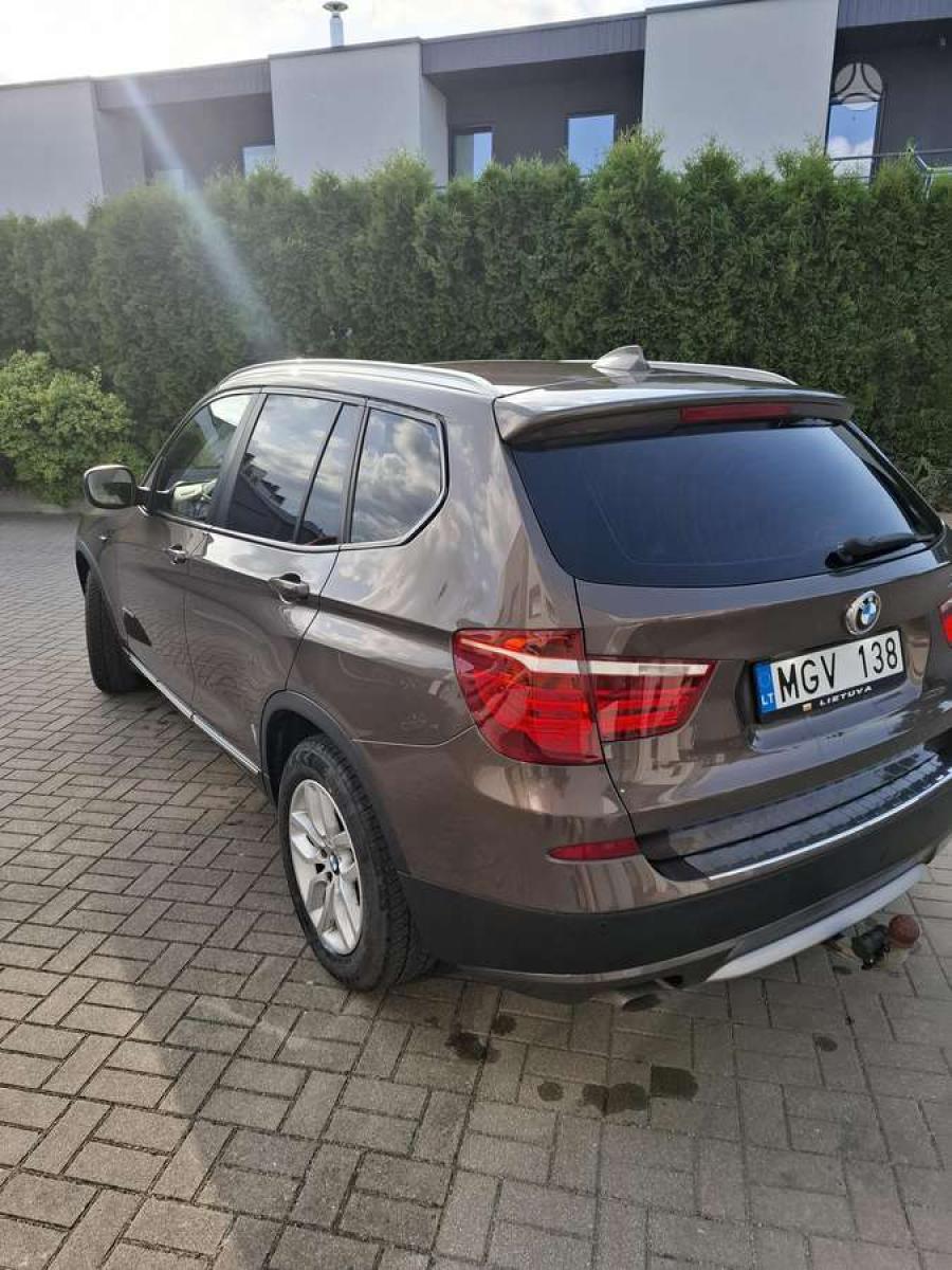 Brown BMW X3 2013 in Kaunas, with an engine capacity of 2.00 L and mileage of 330 thousand km for 9850 €, photo 6 on AUTOMOTO.COM.LV