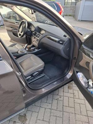 Brown BMW X3 2013 in Kaunas, with an engine capacity of 2.00 L and mileage of 330 thousand km for 9850 €, photo 8 on AUTOMOTO.COM.LV