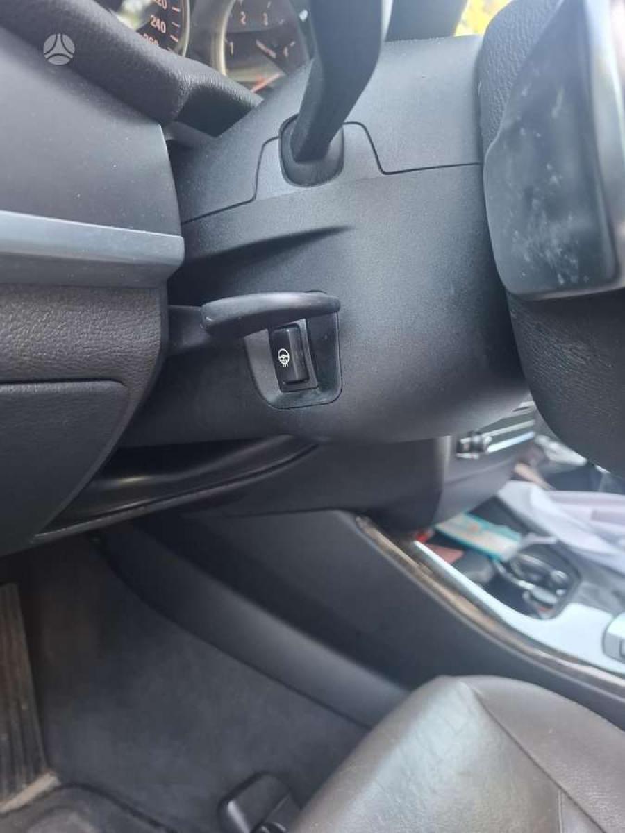 Brown BMW X3 2013 in Kaunas, with an engine capacity of 2.00 L and mileage of 330 thousand km for 9850 €, photo 13 on AUTOMOTO.COM.LV