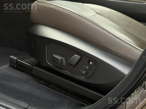 BMW X3 2013 in Tukums on AUTOMOTO.COM.LV Brown BMW X3 2013 in Tukums, with an engine capacity of 2.00 L and mileage of 255 thousand km for 10790 €, photo 9 on AUTOMOTO.COM.LV