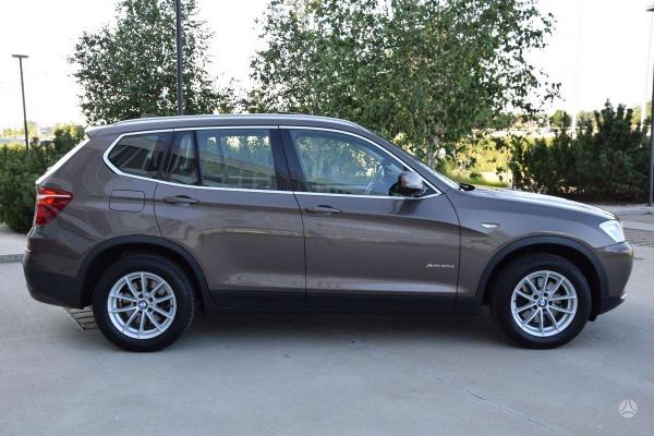 Brown BMW X3 2014 in Vilnius, with an engine capacity of 2.00 L and mileage of 205 thousand km for 10999 €, photo 10 on AUTOMOTO.COM.LV
