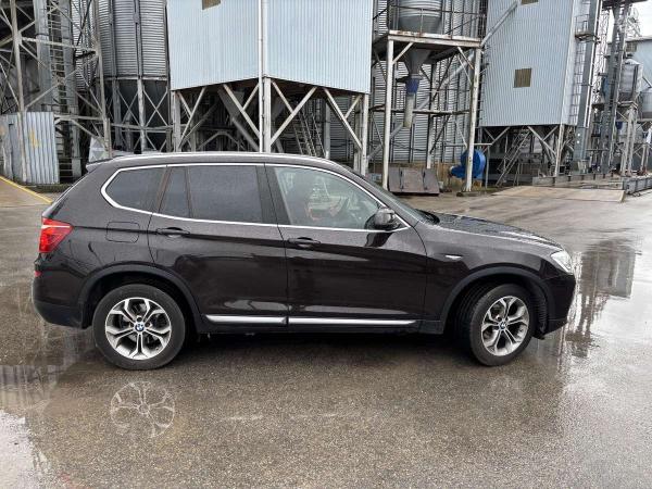 Brown BMW X3 2016 in Mazeikiai, with an engine capacity of 2.00 L and mileage of 235 thousand km for 13900 €, photo 4 on AUTOMOTO.COM.LV