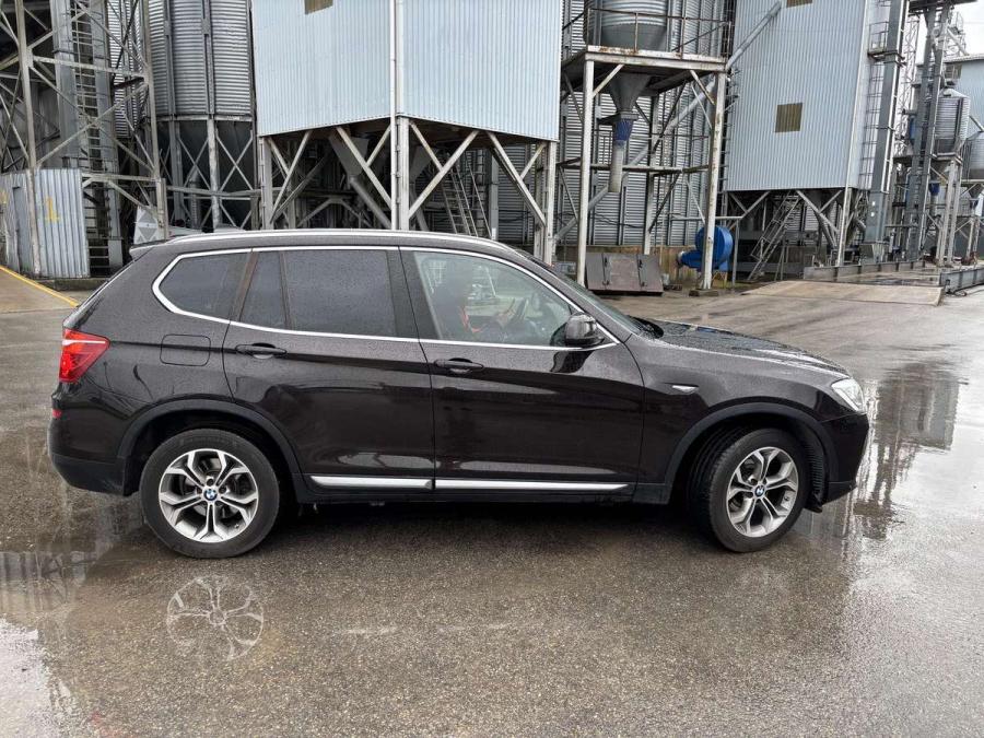 Brown BMW X3 2016 in Mazeikiai, with an engine capacity of 2.00 L and mileage of 235 thousand km for 13900 €, photo 5 on AUTOMOTO.COM.LV