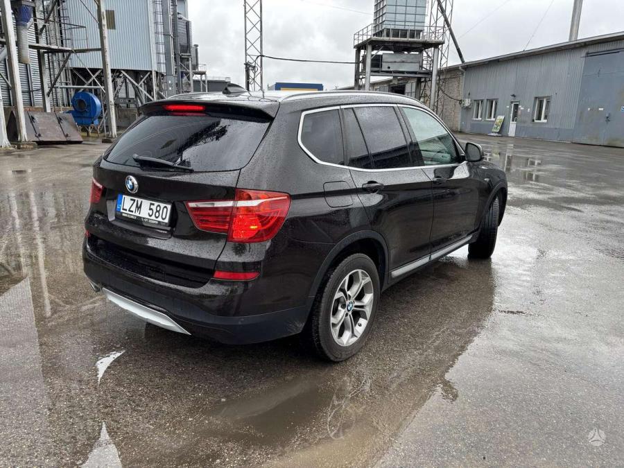 Brown BMW X3 2016 in Mazeikiai, with an engine capacity of 2.00 L and mileage of 235 thousand km for 13900 €, photo 9 on AUTOMOTO.COM.LV
