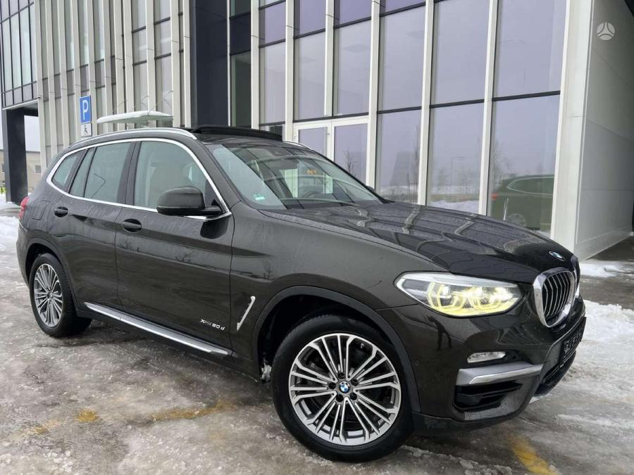 Brown BMW X3 2018 in Vilnius, with an engine capacity of 2.00 L and mileage of 240 thousand km for 23900 €, photo 1 on AUTOMOTO.COM.LV