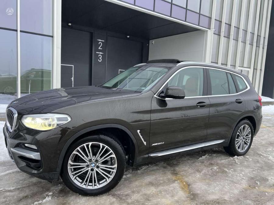 Brown BMW X3 2018 in Vilnius, with an engine capacity of 2.00 L and mileage of 240 thousand km for 23900 €, photo 2 on AUTOMOTO.COM.LV