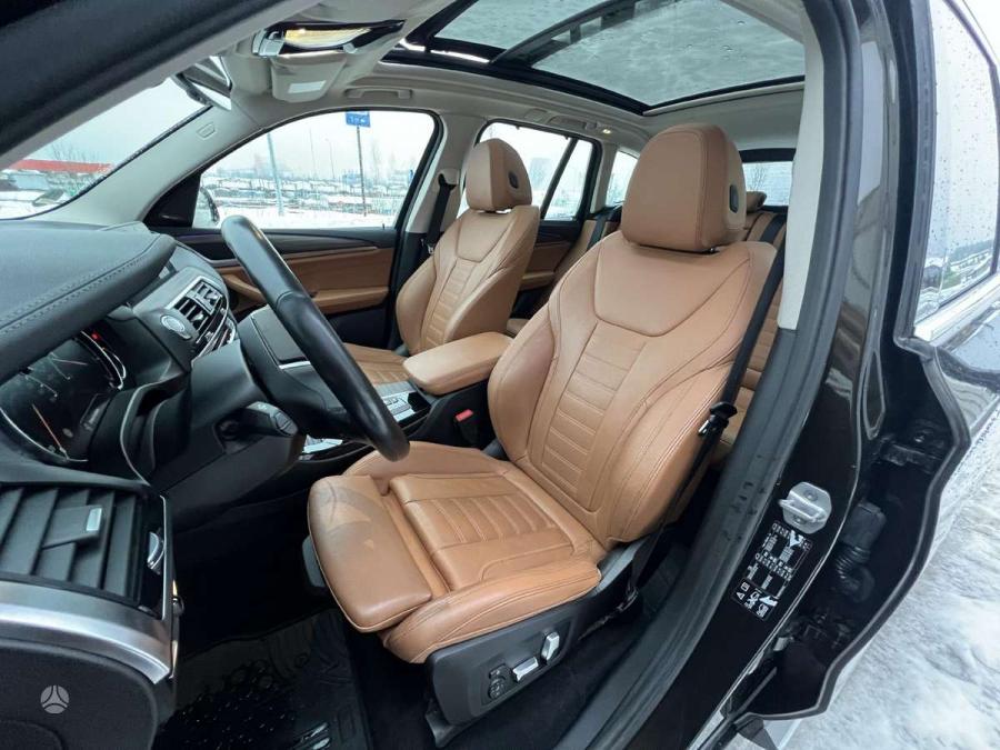 Brown BMW X3 2018 in Vilnius, with an engine capacity of 2.00 L and mileage of 240 thousand km for 23900 €, photo 22 on AUTOMOTO.COM.LV