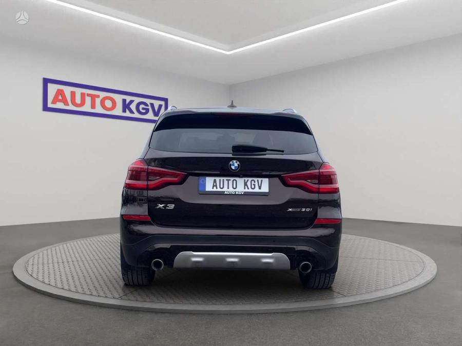Brown BMW X3 2018 in Vilnius, with an engine capacity of 2.00 L and mileage of 52 thousand km for 19999 €, photo 5 on AUTOMOTO.COM.LV