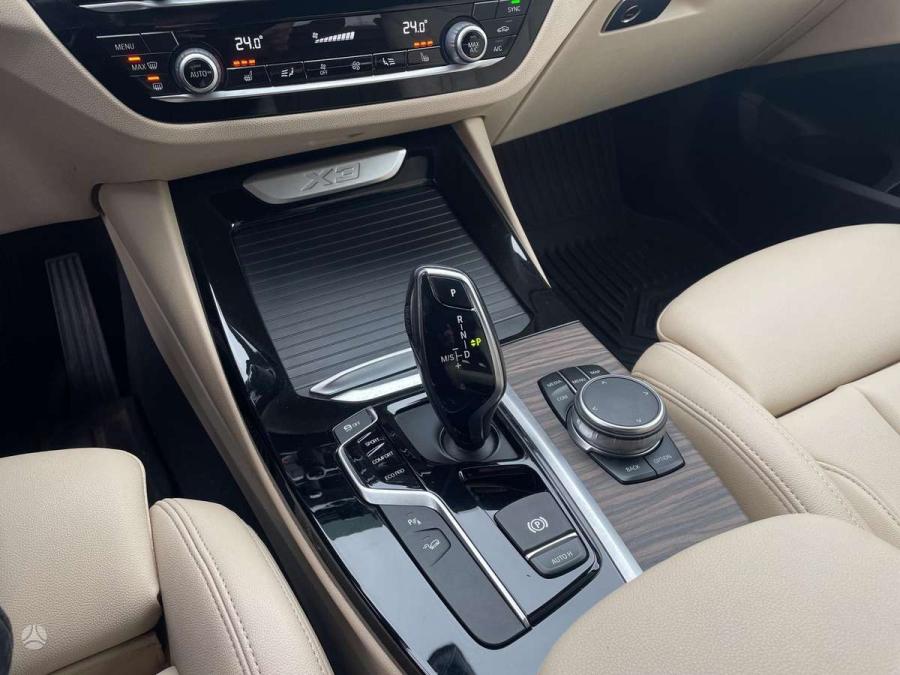 Brown BMW X3 2018 in Vilnius, with an engine capacity of 2.00 L and mileage of 52 thousand km for 19999 €, photo 20 on AUTOMOTO.COM.LV