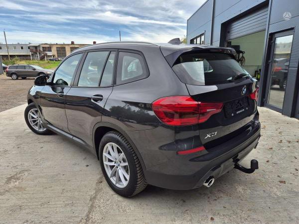 Brown BMW X3 2018 in Utena, with an engine capacity of 2.00 L and mileage of 94 thousand km for 18990 €, photo 5 on AUTOMOTO.COM.LV