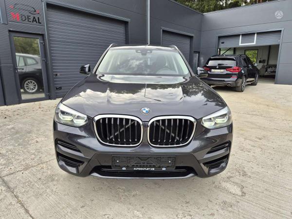 Brown BMW X3 2018 in Utena, with an engine capacity of 2.00 L and mileage of 94 thousand km for 18990 €, photo 8 on AUTOMOTO.COM.LV