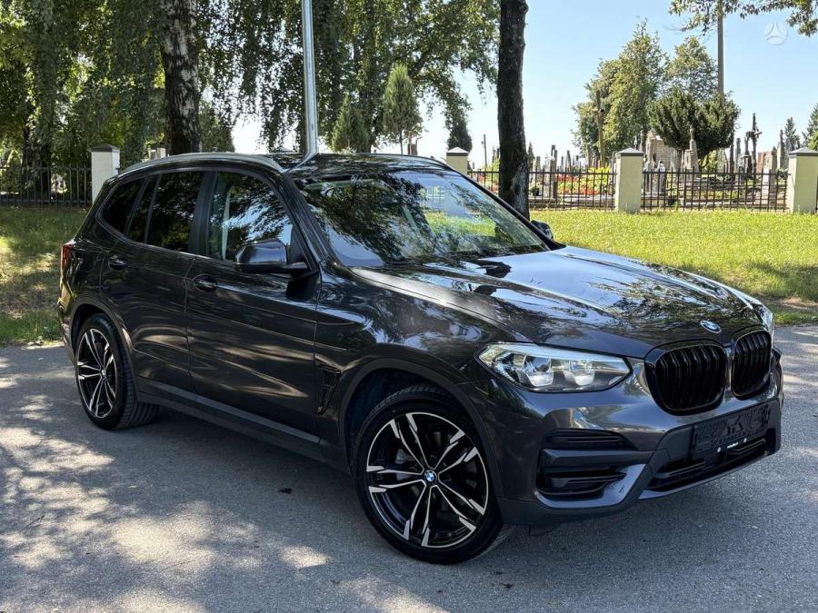 Brown BMW X3 2019 in Kaunas, with an engine capacity of 2.00 L and mileage of 309 thousand km for 18950 €, photo 6 on AUTOMOTO.COM.LV