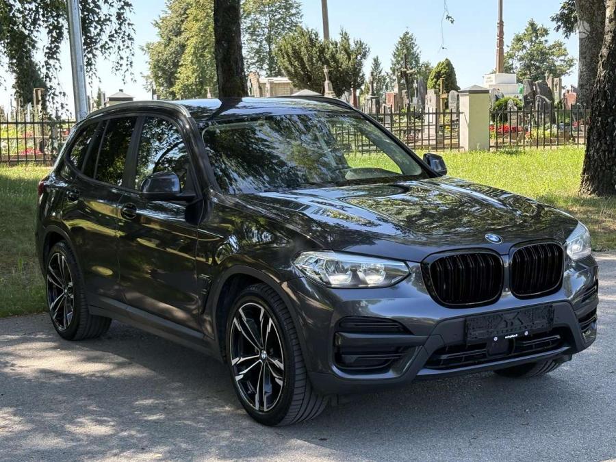 Brown BMW X3 2019 in Kaunas, with an engine capacity of 2.00 L and mileage of 309 thousand km for 18950 €, photo 7 on AUTOMOTO.COM.LV