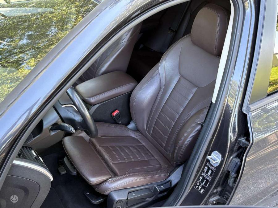 Brown BMW X3 2019 in Kaunas, with an engine capacity of 2.00 L and mileage of 309 thousand km for 18950 €, photo 19 on AUTOMOTO.COM.LV