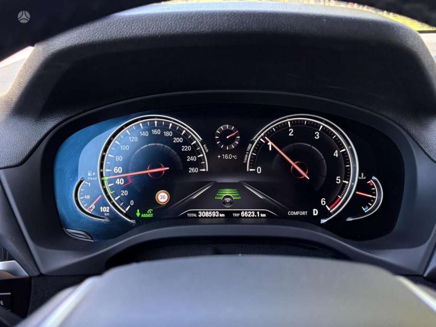 Brown BMW X3 2019 in Kaunas, with an engine capacity of 2.00 L and mileage of 309 thousand km for 18950 €, photo 29 on AUTOMOTO.COM.LV