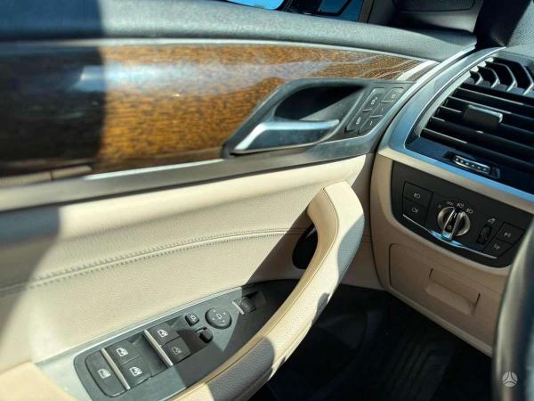 БМВ Х3 2019 в Шяуляй на AUTOMOTO.COM.LV Коричневый БМВ Х3 2019 в Шяуляй, объемом двигателя 2.00 л и пробегом 235 тыс. км за 16950 €, фото 10 на AUTOMOTO.COM.LV