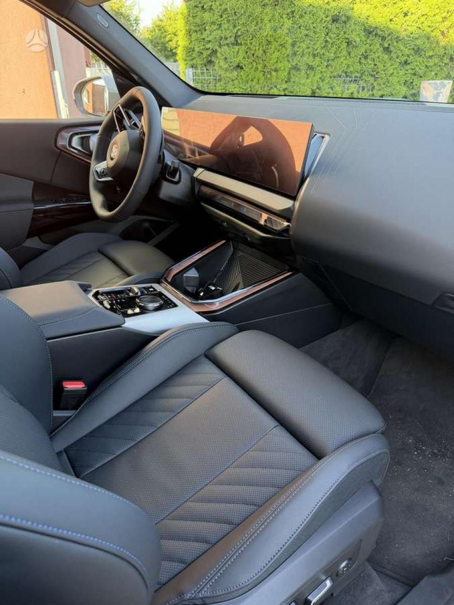 Brown BMW X3 2026 in Kaunas, with an engine capacity of 2.00 L and mileage of 1 thousand km for 57000 €, photo 9 on AUTOMOTO.COM.LV