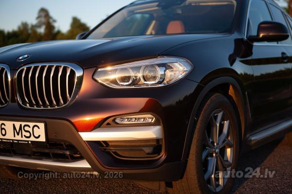 BMW X3 2018 in Tallinn on AUTOMOTO.COM.LV Brown BMW X3 2018 in Tallinn, with an engine capacity of 2.00 L and mileage of 108 thousand km for 26600 €, photo 6 on AUTOMOTO.COM.LV