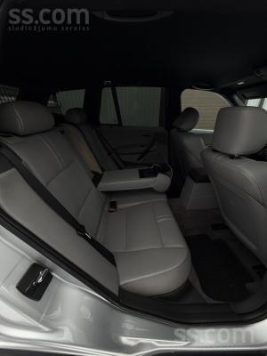 BMW X3 2004 Jelgava, ar dzinēja tilpumu 3.00 L un nobraukumu 276 tūkst. km par 4500 €, foto 18 vietnē AUTOMOTO.COM.LV