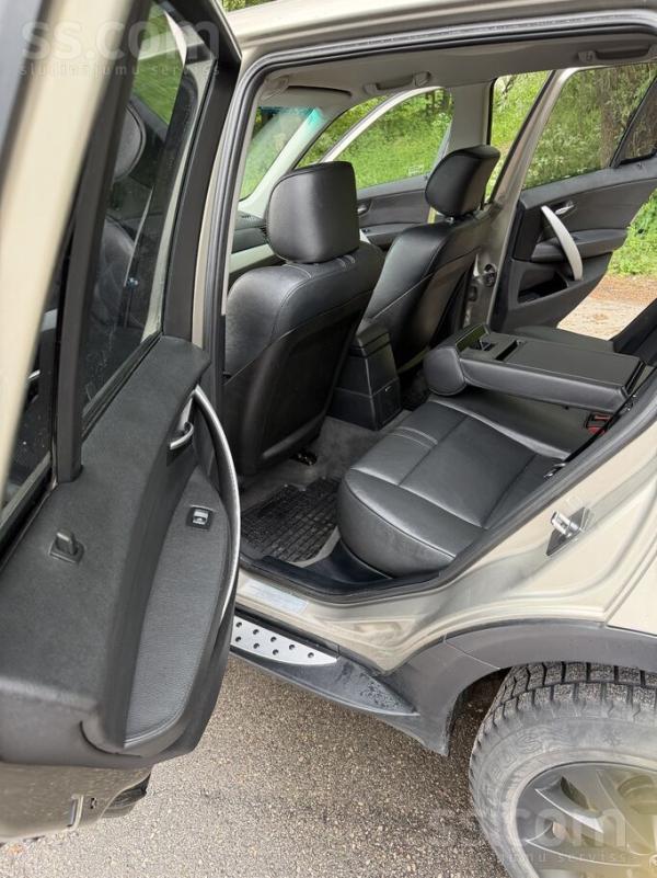 BMW X3 2006 in Riga, with an engine capacity of 3.00 L and mileage of 299 thousand km for 5000 €, photo 8 on AUTOMOTO.COM.LV