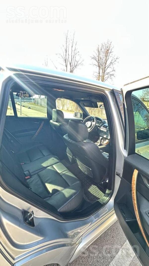 BMW X3 2006 in Daugavpils, with an engine capacity of 3.00 L and mileage of 287 thousand km for 4000 €, photo 6 on AUTOMOTO.COM.LV