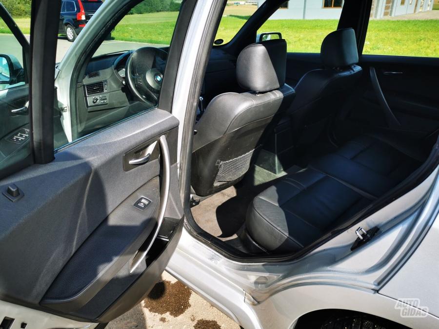 BMW X3 2006 in Kalvarija, with an engine capacity of 3.00 L and mileage of 379 thousand km for 4250 €, photo 12 on AUTOMOTO.COM.LV
