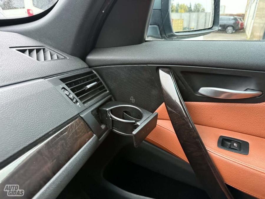BMW X3 2006 in Vilnius, with an engine capacity of 3.00 L and mileage of 259 thousand km for 3300 €, photo 20 on AUTOMOTO.COM.LV