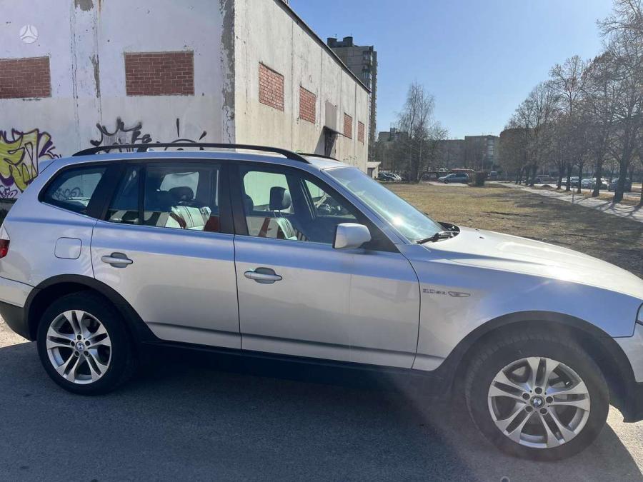 BMW X3 2007 in Vilnius, with an engine capacity of 2.99 L and mileage of 290 thousand km for 3800 €, photo 8 on AUTOMOTO.COM.LV