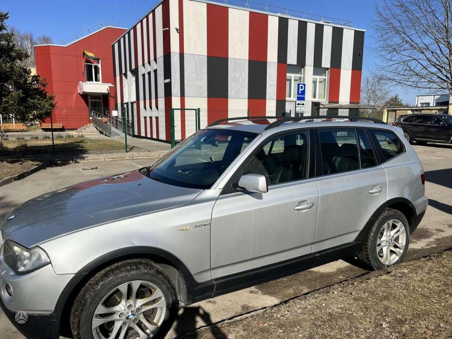 BMW X3 2007 in Vilnius, with an engine capacity of 2.99 L and mileage of 290 thousand km for 3800 €, photo 10 on AUTOMOTO.COM.LV