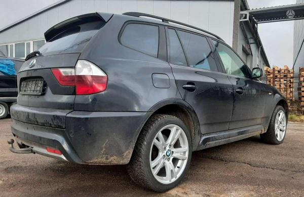 BMW X3 2009 Marijampole, ar dzinēja tilpumu 2.99 L un nobraukumu 295 tūkst. km par 4450 €, foto 4 vietnē AUTOMOTO.COM.LV