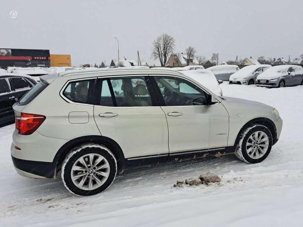 BMW X3 2011 in Taurage, with an engine capacity of 2.00 L and mileage of 308 thousand km for 8200 €, photo 4 on AUTOMOTO.COM.LV