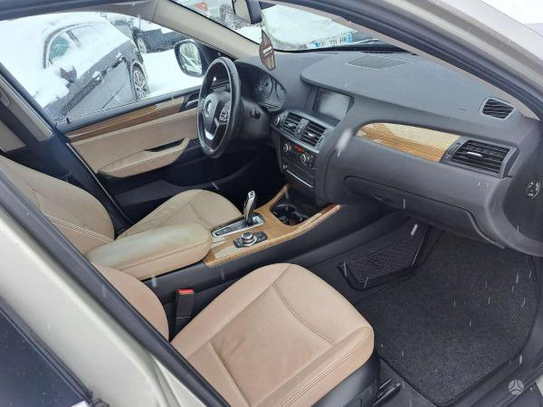 BMW X3 2011 in Taurage, with an engine capacity of 2.00 L and mileage of 308 thousand km for 8200 €, photo 9 on AUTOMOTO.COM.LV