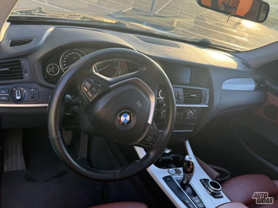 BMW X3 2011 in Vilnius, with an engine capacity of 2.00 L and mileage of 255 thousand km for 11500 €, photo 6 on AUTOMOTO.COM.LV