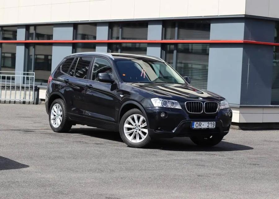 BMW X3 2011 in Riga, with an engine capacity of 2.00 L and mileage of 288 thousand km for 8880 €, photo 1 on AUTOMOTO.COM.LV