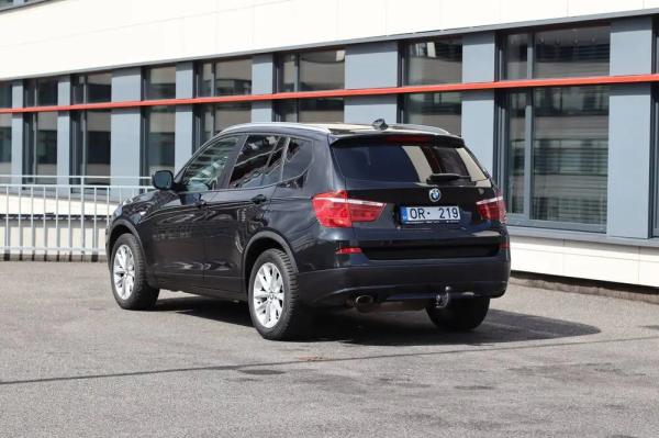 BMW X3 2011 Rīga, ar dzinēja tilpumu 2.00 L un nobraukumu 288 tūkst. km par 8880 €, foto 4 vietnē AUTOMOTO.COM.LV