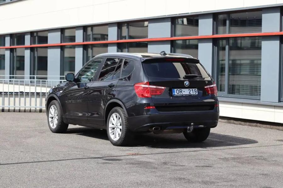 BMW X3 2011 in Riga, with an engine capacity of 2.00 L and mileage of 288 thousand km for 8880 €, photo 5 on AUTOMOTO.COM.LV