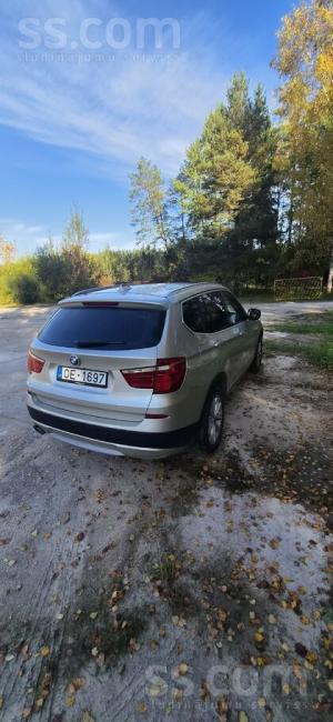 BMW X3 2011 in Riga, with an engine capacity of 3.00 L and mileage of 302 thousand km for 7500 €, photo 4 on AUTOMOTO.COM.LV