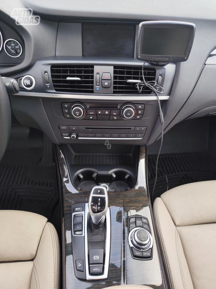 BMW X3 2011 in Siauliai, with an engine capacity of 3.00 L and mileage of 235 thousand km for 8600 €, photo 13 on AUTOMOTO.COM.LV