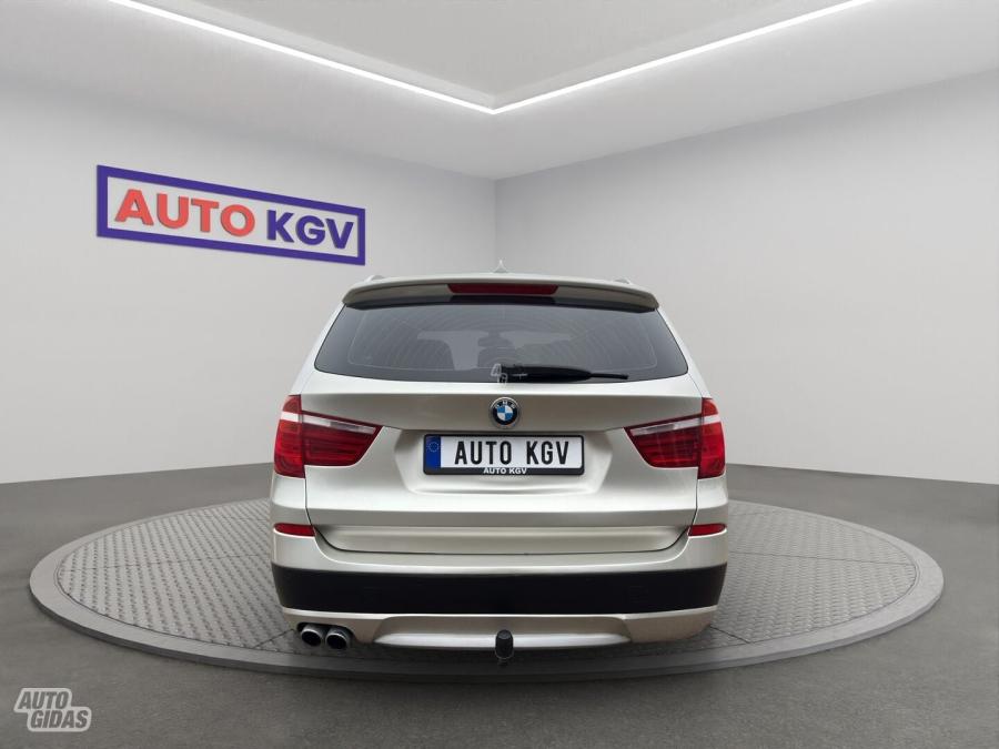 BMW X3 2012 in Vilnius, with an engine capacity of 3.00 L and mileage of 293 thousand km for 9999 €, photo 5 on AUTOMOTO.COM.LV