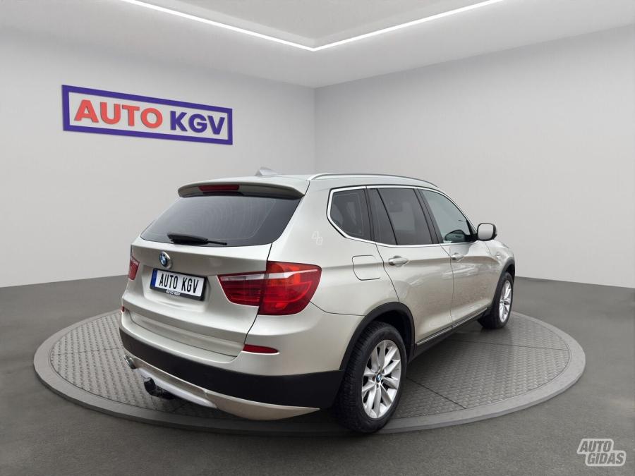 BMW X3 2012 in Vilnius, with an engine capacity of 3.00 L and mileage of 293 thousand km for 9999 €, photo 6 on AUTOMOTO.COM.LV