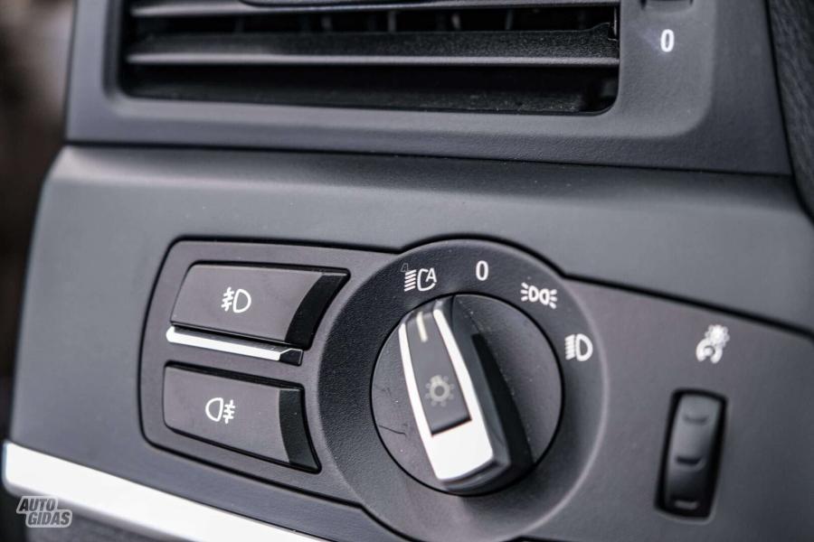 BMW X3 2012 in Kaunas, with an engine capacity of 3.00 L and mileage of 0 thousand km for 9790 €, photo 17 on AUTOMOTO.COM.LV